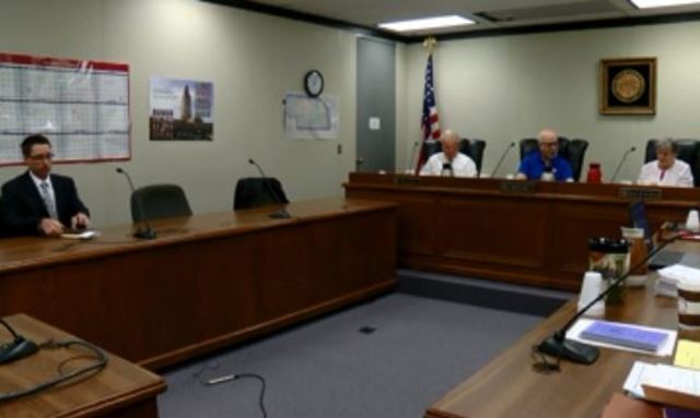 LCC warns Blue Jay bar about underage drinking - KMTV.com